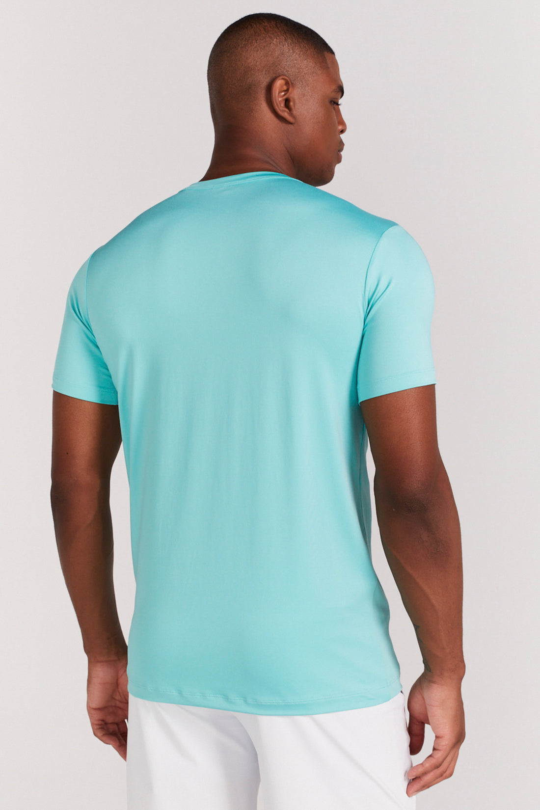 Minna Crew in Pool – REDVANLY