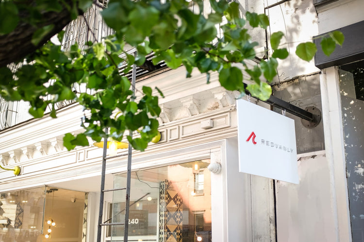 Showroom – REDVANLY